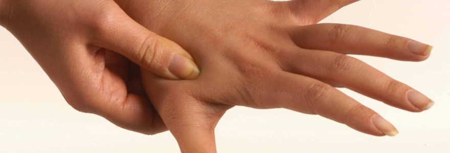 Les gestes pour soulager l’arthrose des doigts